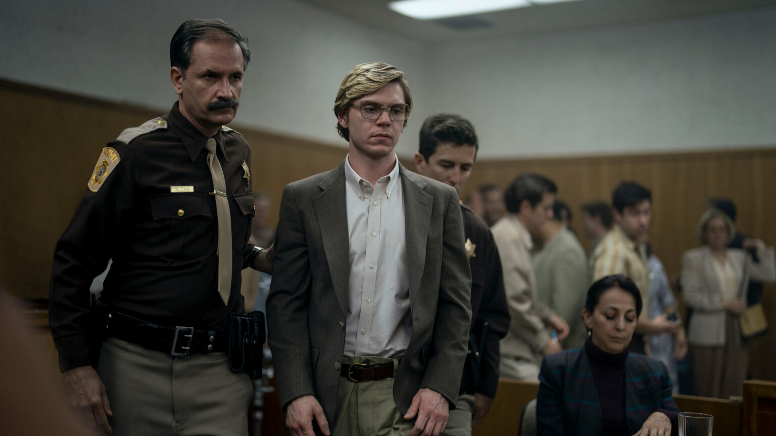 “Dahmer": um olhar sobre os horrores estadunidenses